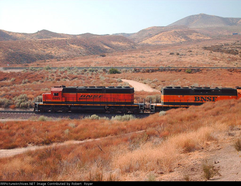 BNSF 6895